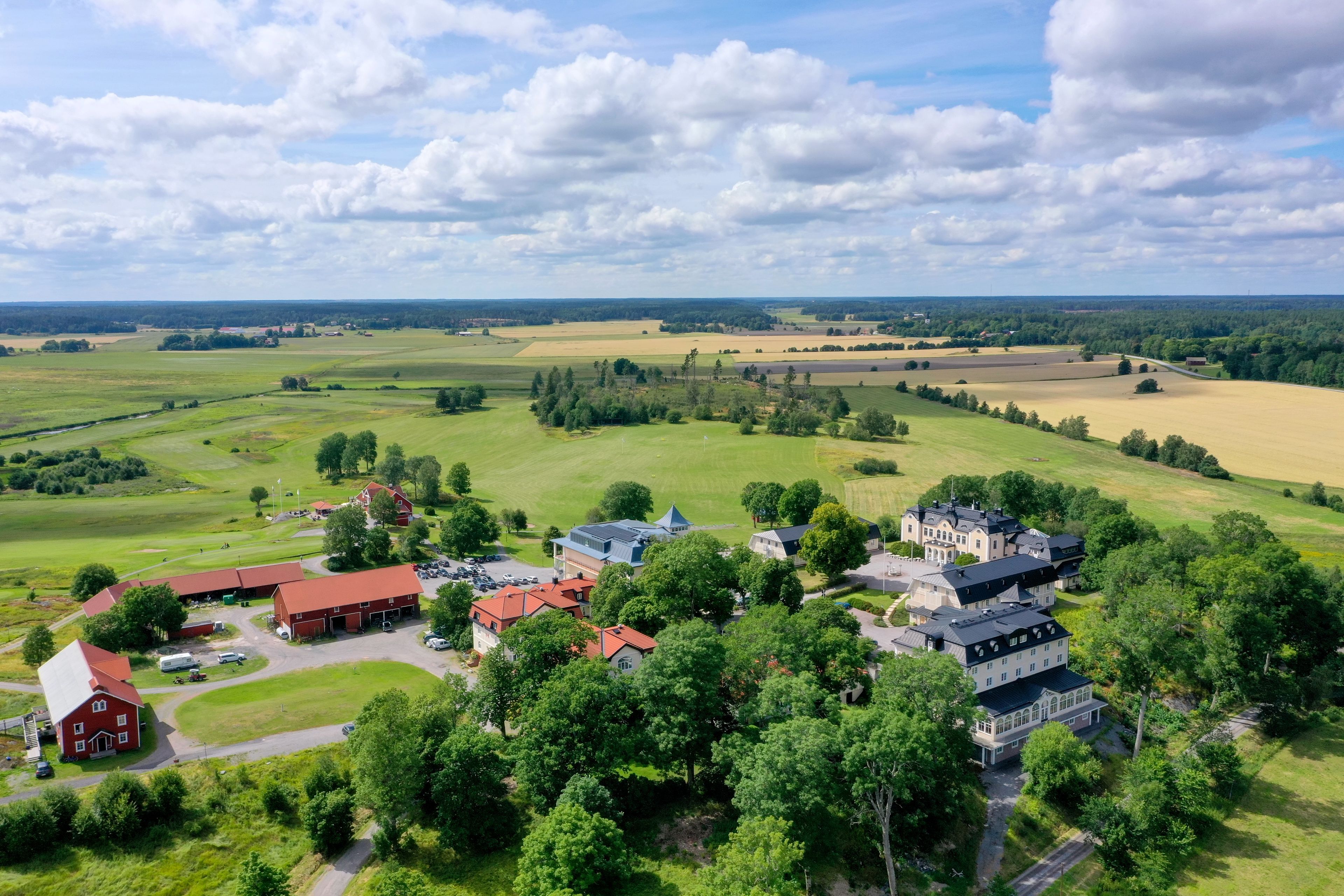 Johannesberg Slott i Rimbo | erbjudanden från 1099 kr.