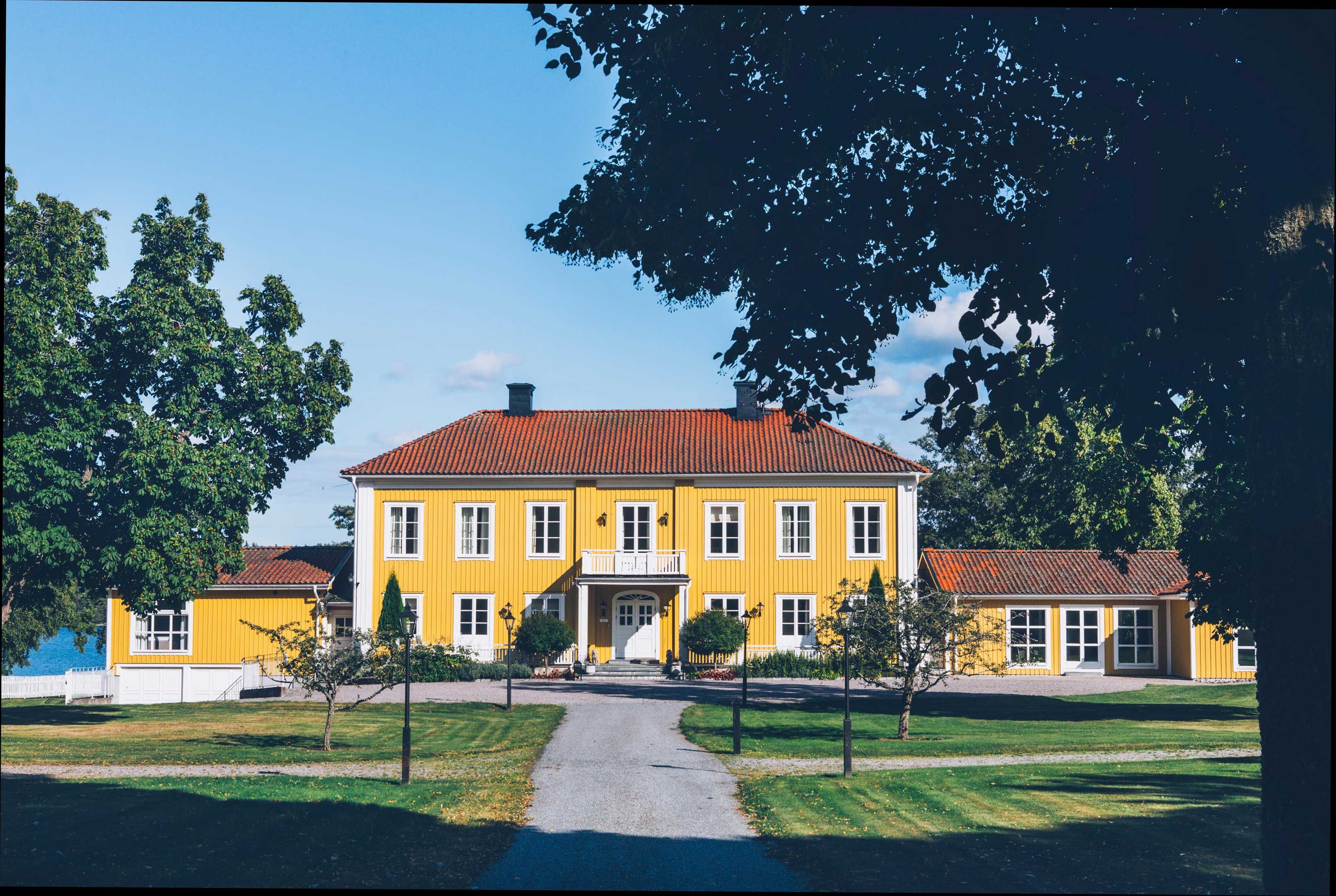 Lejondals Slott i Bro - Boka de bästa erbjudandena!