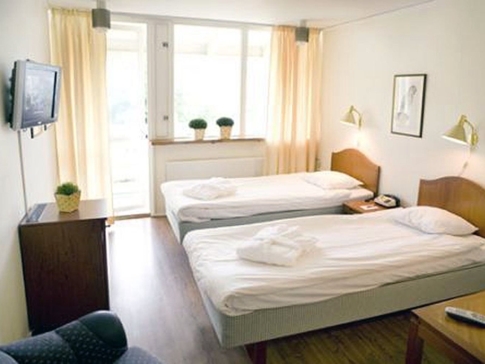 Hotel Fars Hatt by Dialog Hotels i Kungälv - Boka de bästa erbjudandena!