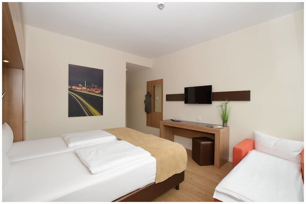 Motel Plus Berlin i Berlin - Boka de bästa erbjudandena!