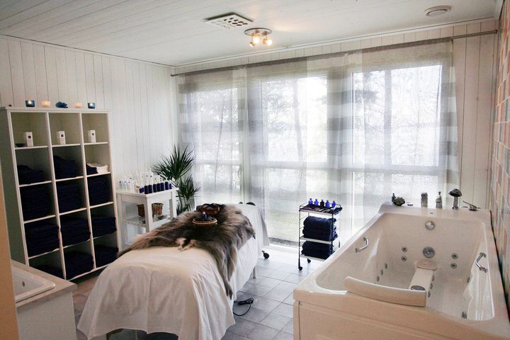 Orbaden Spa & Resort i Vallsta | Boka de bästa erbjudandena!