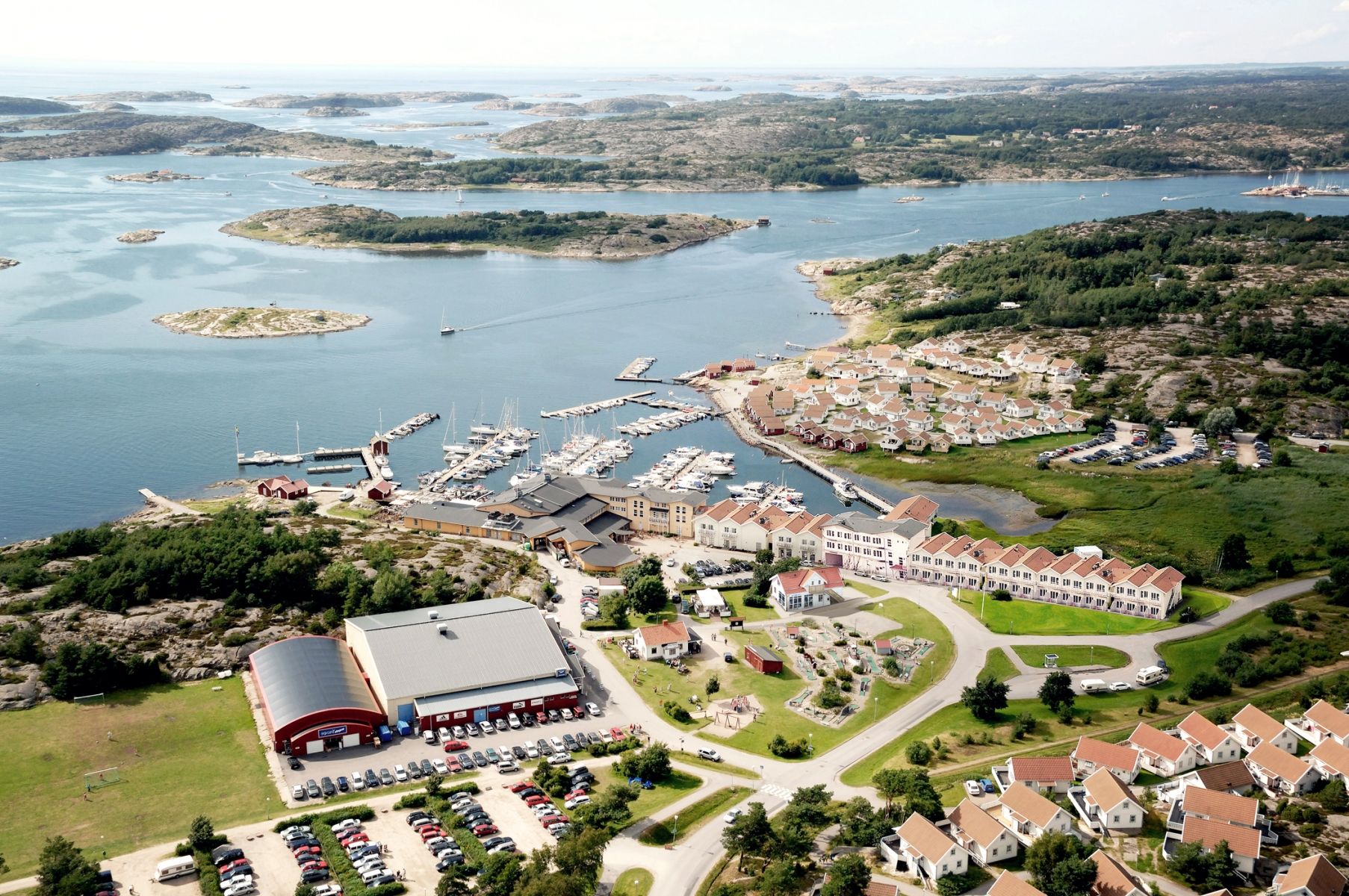 TanumStrand i Grebbestad - Boka de bästa erbjudandena!