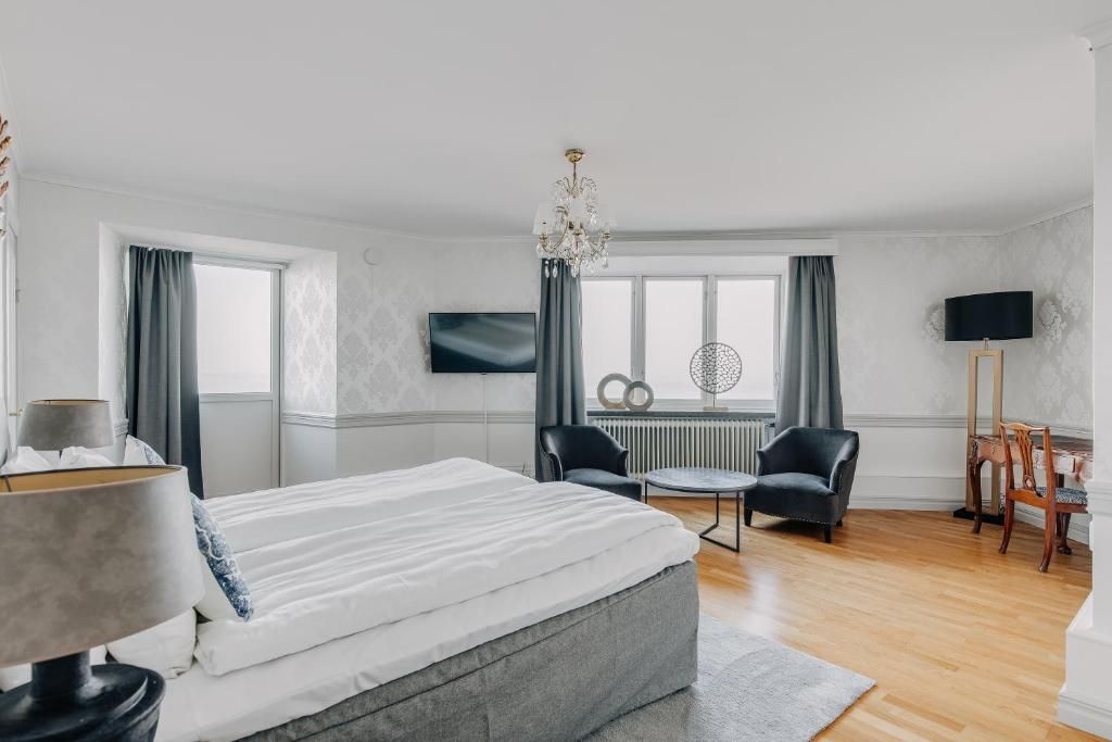 Gyllene Uttern i Gränna - Boka de bästa erbjudandena!