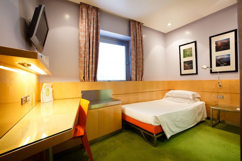 Albani Hotel Roma i Rome - Boka de bästa erbjudandena!