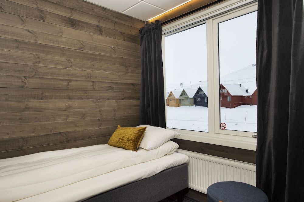 Svalbard Hotell - Lodge i Longyearbyen - Boka de bästa erbjudandena!