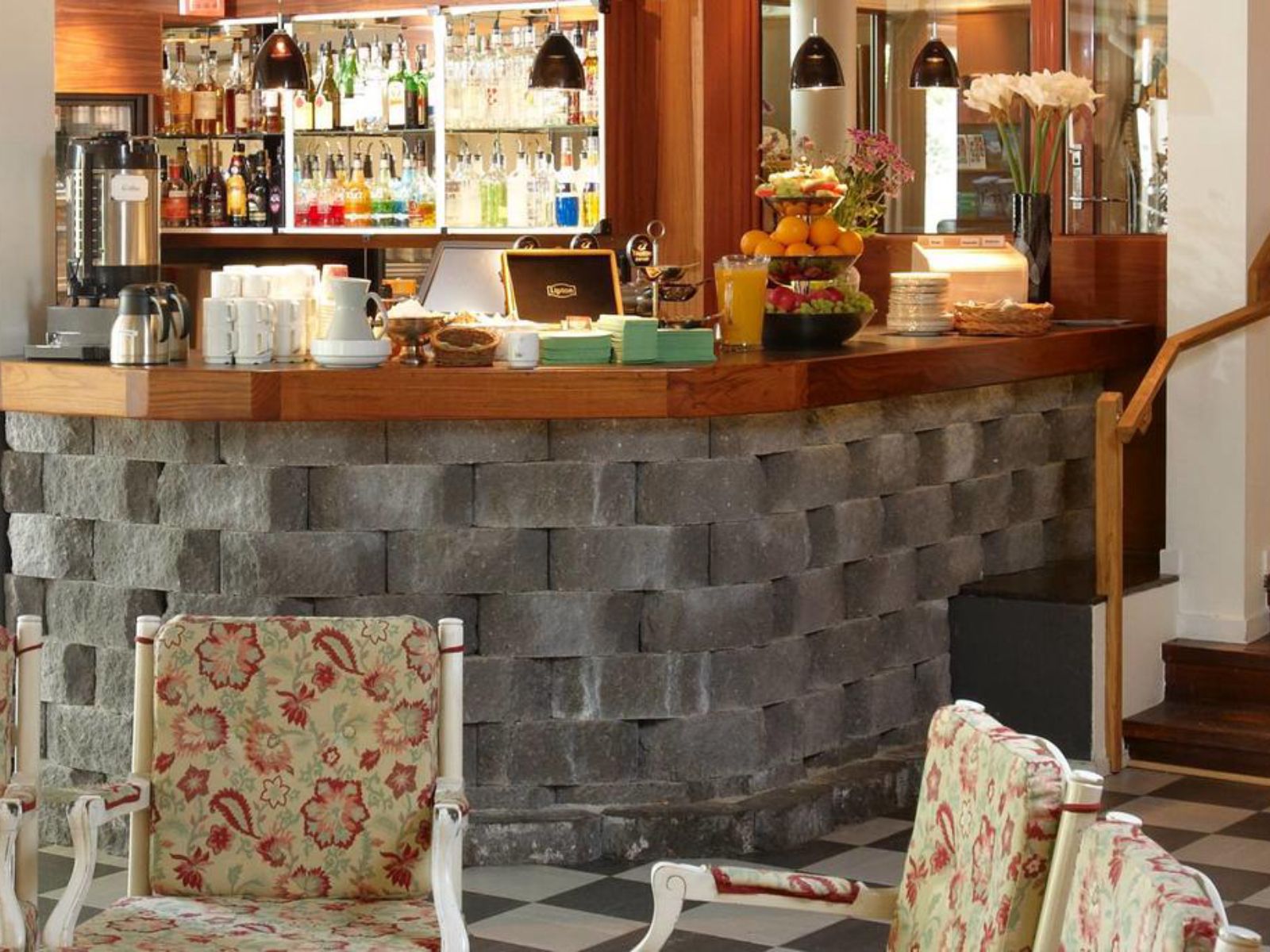 Hotel Fars Hatt by Dialog Hotels i Kungälv - Boka de bästa erbjudandena!